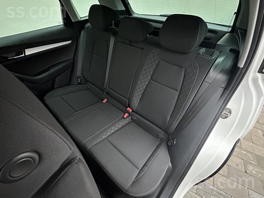 Balts Skoda Karoq 2020 Rīga, ar dzinēja tilpumu 2.00 L un nobraukumu 191 tūkst. km par 15800 €, foto 17 vietnē AUTOMOTO.COM.LV