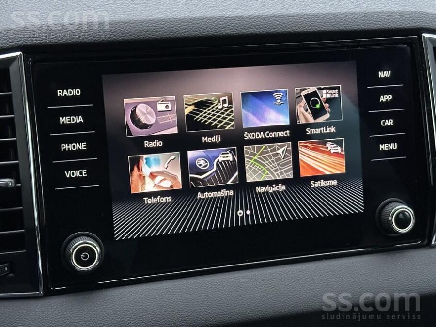 Balts Skoda Karoq 2020 Rīga, ar dzinēja tilpumu 2.00 L un nobraukumu 191 tūkst. km par 15800 €, foto 24 vietnē AUTOMOTO.COM.LV