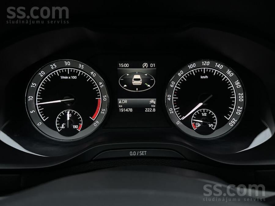 Balts Skoda Karoq 2020 Rīga, ar dzinēja tilpumu 2.00 L un nobraukumu 191 tūkst. km par 15800 €, foto 28 vietnē AUTOMOTO.COM.LV