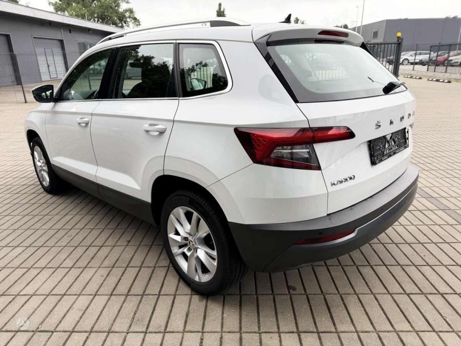 Белый Шкода Karoq 2020 в Каунас, объемом двигателя 1.00 л и пробегом 188 тыс. км за 12900 €, фото 5 на AUTOMOTO.COM.LV