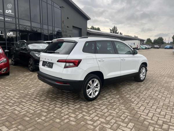 Balts Skoda Karoq 2020 Tauragė, ar dzinēja tilpumu 1.60 L un nobraukumu 271 tūkst. km par 11900 €, foto 8 vietnē AUTOMOTO.COM.LV