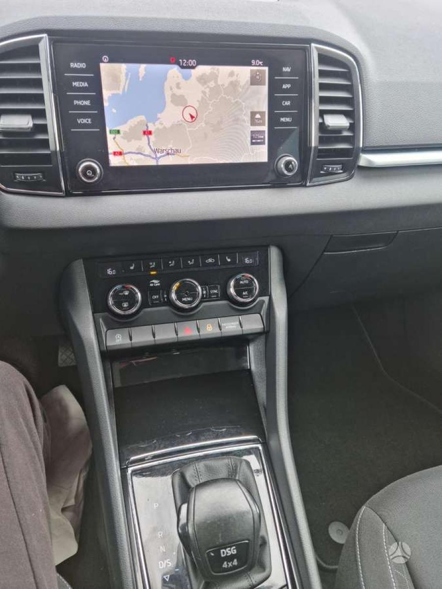 Balts Skoda Karoq 2020 Kauņa, ar dzinēja tilpumu 1.97 L un nobraukumu 268 tūkst. km par 15150 €, foto 8 vietnē AUTOMOTO.COM.LV