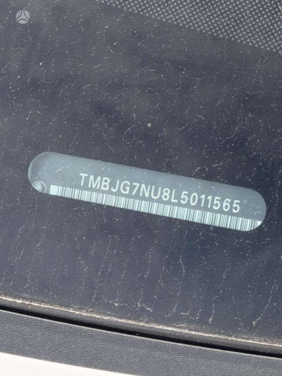 Белый Шкода Karoq 2020 в Клайпеда, объемом двигателя 1.60 л и пробегом 275 тыс. км за 10500 €, фото 15 на AUTOMOTO.COM.LV