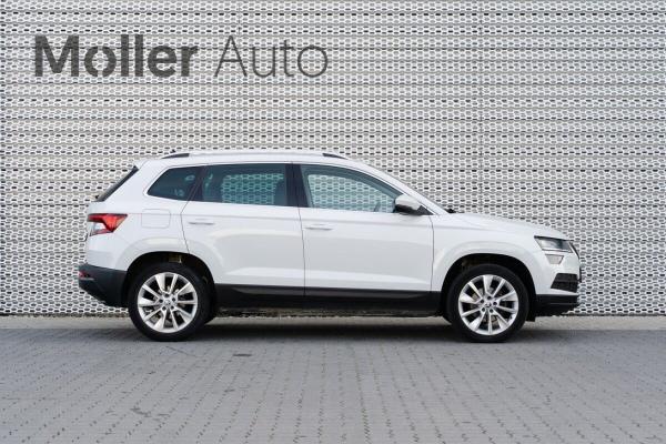 Skoda Karoq 2020 Mārupe vietnē Balts Skoda Karoq 2020 Mārupe, ar dzinēja tilpumu 1.60 L un nobraukumu 152 tūkst. km par 17900 €, foto 6 vietnē AUTOMOTO.COM.LV