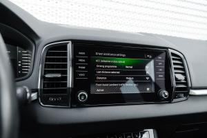 White Skoda Karoq 2020 in Marupe, with an engine capacity of 1.60 L and mileage of 152 thousand km for 17900 €, photo 24 on AUTOMOTO.COM.LV