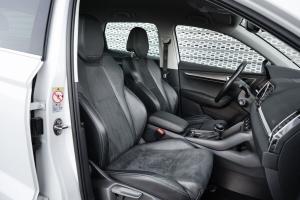 White Skoda Karoq 2020 in Marupe, with an engine capacity of 1.60 L and mileage of 152 thousand km for 17900 €, photo 32 on AUTOMOTO.COM.LV