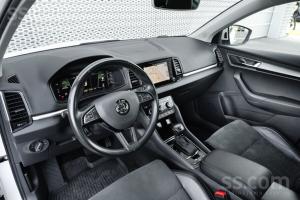 Белый Шкода Karoq 2020 в Рига, объемом двигателя 1.60 л и пробегом 152 тыс. км за 17900 €, фото 10 на AUTOMOTO.COM.LV