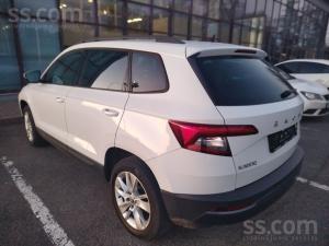 Balts Skoda Karoq 2021 Rīga, ar dzinēja tilpumu 1.60 L un nobraukumu 190 tūkst. km par 14900 €, foto 4 vietnē AUTOMOTO.COM.LV