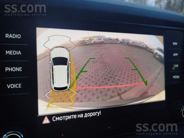 Белый Шкода Karoq 2021 в Рига, объемом двигателя 1.60 л и пробегом 190 тыс. км за 14900 €, фото 8 на AUTOMOTO.COM.LV