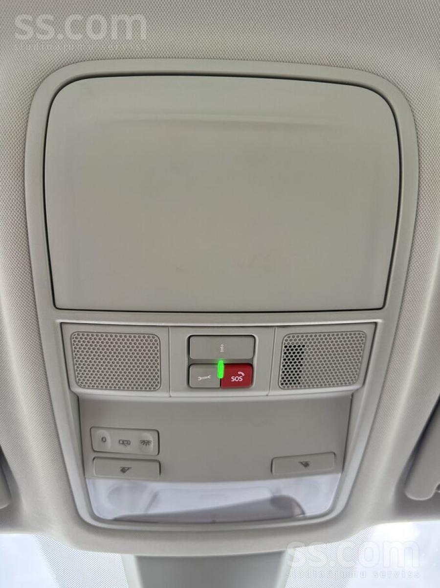 White Skoda Karoq 2021 in Riga, with an engine capacity of 2.00 L and mileage of 112 thousand km for 19990 €, photo 28 on AUTOMOTO.COM.LV