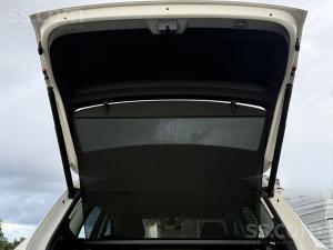 White Skoda Karoq 2021 in Riga, with an engine capacity of 2.00 L and mileage of 112 thousand km for 19990 €, photo 36 on AUTOMOTO.COM.LV