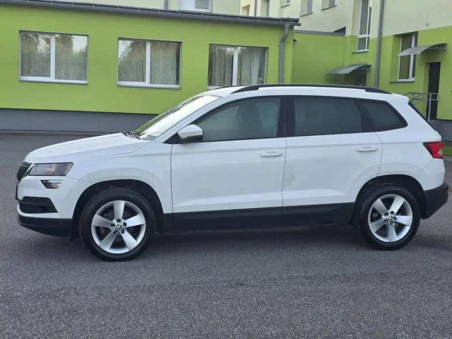 Белый Шкода Karoq 2021 в Цесис, объемом двигателя 2.00 л и пробегом 232 тыс. км за 13500 €, фото 14 на AUTOMOTO.COM.LV