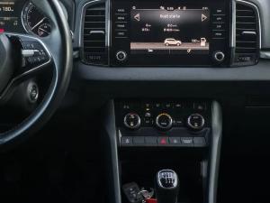 Белый Шкода Karoq 2021 в Цесис, объемом двигателя 2.00 л и пробегом 232 тыс. км за 13500 €, фото 35 на AUTOMOTO.COM.LV
