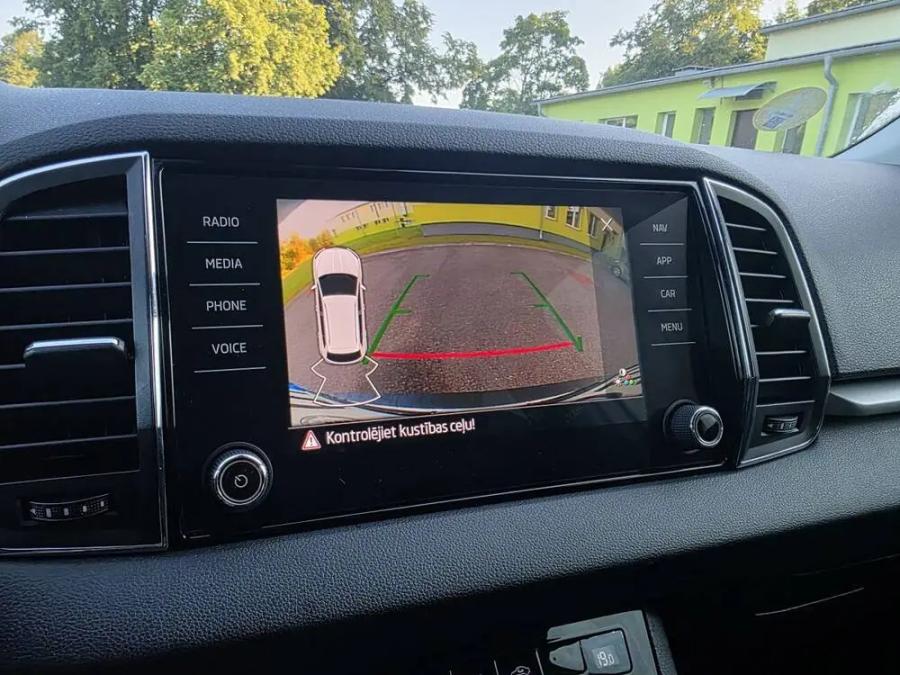 Белый Шкода Karoq 2021 в Цесис, объемом двигателя 2.00 л и пробегом 232 тыс. км за 13500 €, фото 41 на AUTOMOTO.COM.LV