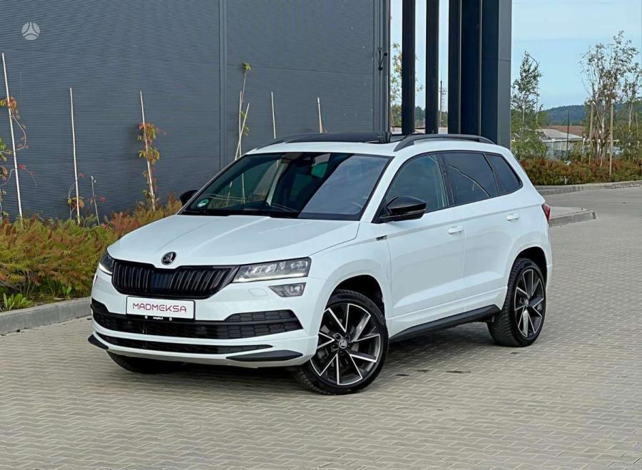 White Skoda Karoq 2021 in Vilnius, with an engine capacity of 1.50 L and mileage of 235 thousand km for 16990 €, photo 16 on AUTOMOTO.COM.LV
