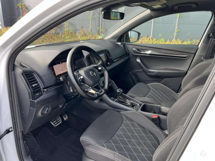 White Skoda Karoq 2021 in Vilnius, with an engine capacity of 1.50 L and mileage of 235 thousand km for 16990 €, photo 29 on AUTOMOTO.COM.LV