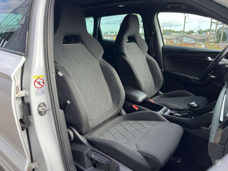 White Skoda Karoq 2021 in Vilnius, with an engine capacity of 1.50 L and mileage of 235 thousand km for 16990 €, photo 35 on AUTOMOTO.COM.LV