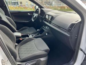 White Skoda Karoq 2021 in Vilnius, with an engine capacity of 1.50 L and mileage of 235 thousand km for 16990 €, photo 36 on AUTOMOTO.COM.LV