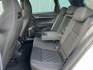 White Skoda Karoq 2021 in Vilnius, with an engine capacity of 1.50 L and mileage of 235 thousand km for 16990 €, photo 42 on AUTOMOTO.COM.LV