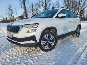 Balts Skoda Karoq 2022 Tauragė, ar dzinēja tilpumu 1.97 L un nobraukumu 204 tūkst. km par 18200 €, foto  vietnē AUTOMOTO.COM.LV