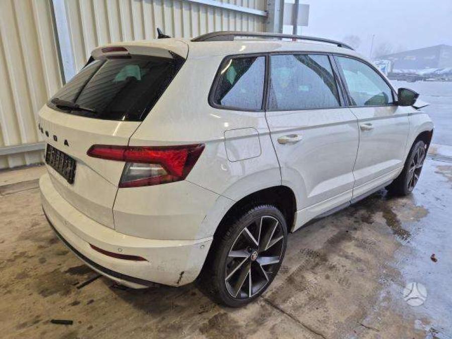Balts Skoda Karoq 2022 Kauņa, ar dzinēja tilpumu 1.50 L un nobraukumu 24 tūkst. km par 14999 €, foto 4 vietnē AUTOMOTO.COM.LV