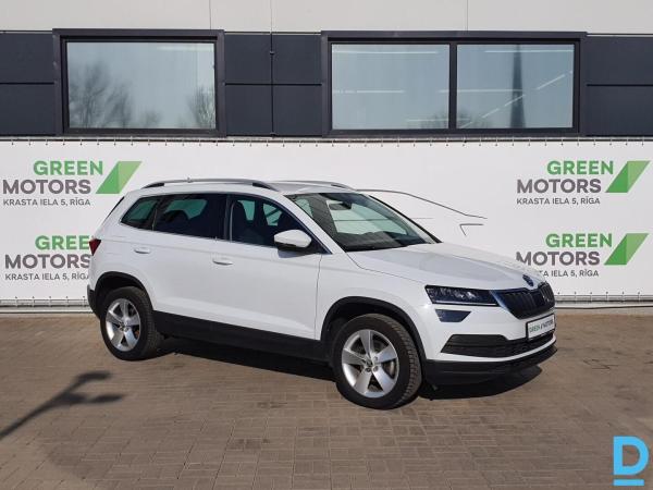 White Skoda Karoq 2022 in Tukums, with an engine capacity of 1.50 L and mileage of 34 thousand km for 23500 €, photo 2 on AUTOMOTO.COM.LV