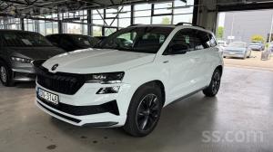 Белый Шкода Karoq 2022 в Рига, объемом двигателя 1.50 л и пробегом 78 тыс. км за 24900 €, фото  на AUTOMOTO.COM.LV
