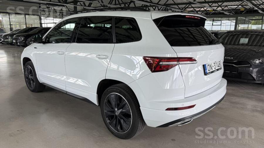 Balts Skoda Karoq 2022 Rīga, ar dzinēja tilpumu 1.50 L un nobraukumu 78 tūkst. km par 24900 €, foto 4 vietnē AUTOMOTO.COM.LV