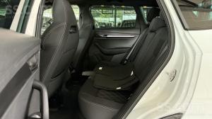Balts Skoda Karoq 2022 Rīga, ar dzinēja tilpumu 1.50 L un nobraukumu 78 tūkst. km par 24900 €, foto 13 vietnē AUTOMOTO.COM.LV