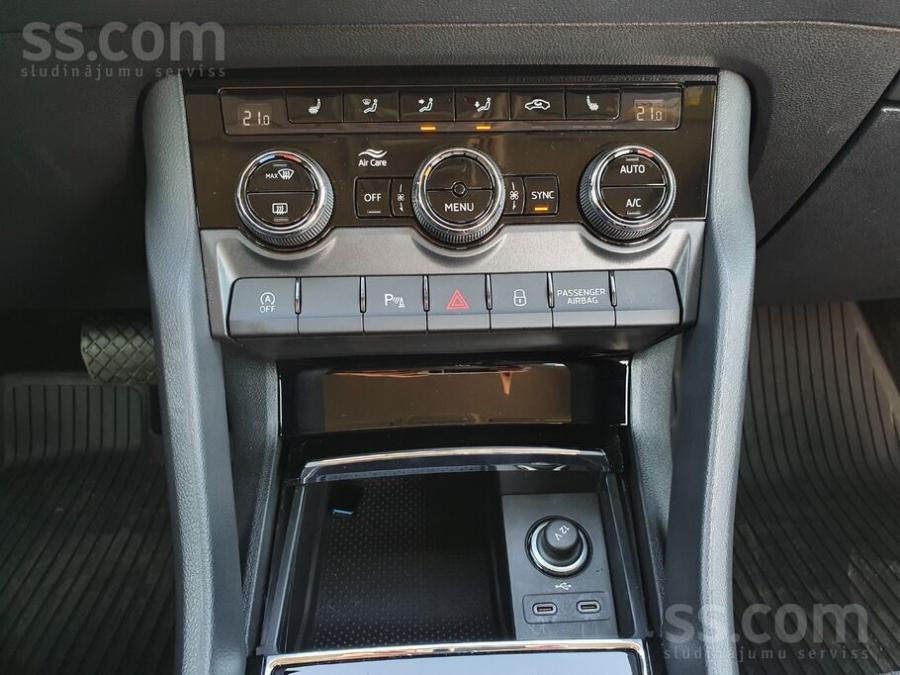 Balts Skoda Karoq 2022 Rīga, ar dzinēja tilpumu 1.50 L un nobraukumu 34 tūkst. km par 23500 €, foto 28 vietnē AUTOMOTO.COM.LV