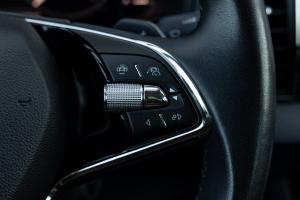 Balts Skoda Karoq 2022 Ventspils, ar dzinēja tilpumu 2.00 L un nobraukumu 128 tūkst. km par 22800 €, foto 22 vietnē AUTOMOTO.COM.LV