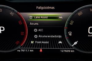 Balts Skoda Karoq 2022 Ventspils, ar dzinēja tilpumu 2.00 L un nobraukumu 128 tūkst. km par 22800 €, foto 24 vietnē AUTOMOTO.COM.LV