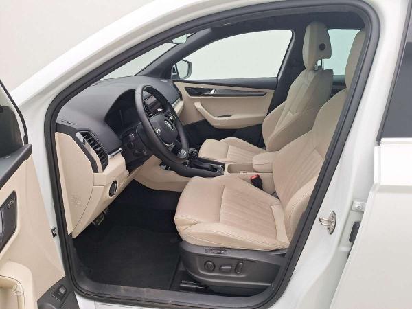 Balts Skoda Karoq 2022 Viļņa, ar dzinēja tilpumu 1.50 L un nobraukumu 74 tūkst. km par 24930 €, foto 7 vietnē AUTOMOTO.COM.LV
