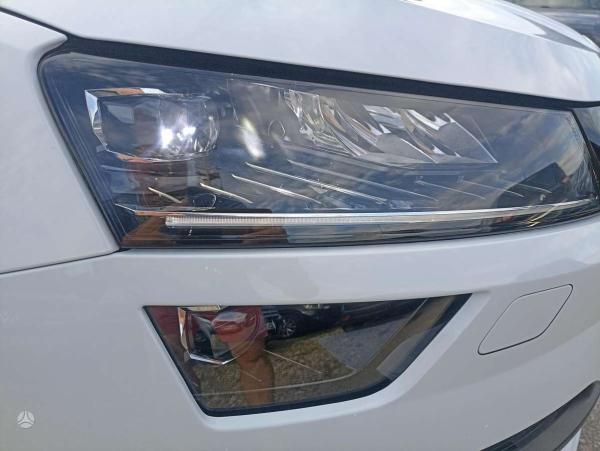 Balts Skoda Karoq 2022 Viļņa, ar dzinēja tilpumu 1.50 L un nobraukumu 153 tūkst. km par 24079 €, foto 3 vietnē AUTOMOTO.COM.LV