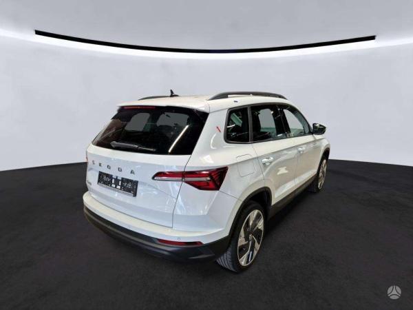 Balts Skoda Karoq 2022 Viļņa, ar dzinēja tilpumu 1.97 L un nobraukumu 183 tūkst. km par 16850 €, foto 5 vietnē AUTOMOTO.COM.LV