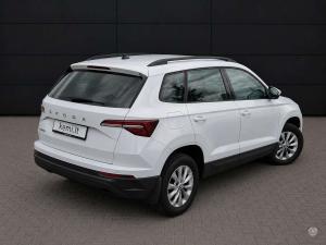 White Skoda Karoq 2022 in Vilnius, with an engine capacity of 1.50 L and mileage of 152 thousand km for 17990 €, photo 6 on AUTOMOTO.COM.LV