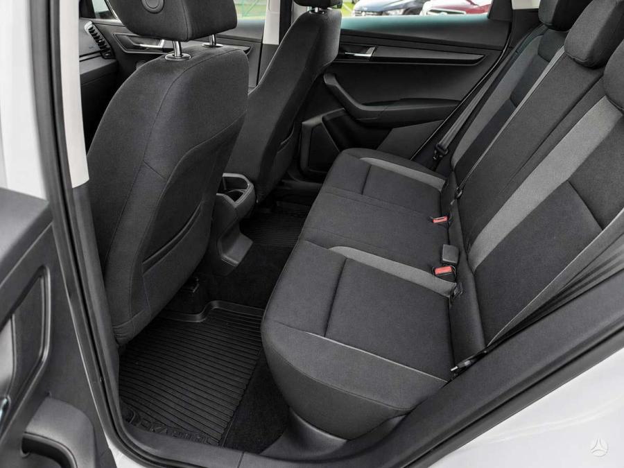 White Skoda Karoq 2022 in Vilnius, with an engine capacity of 1.50 L and mileage of 152 thousand km for 17990 €, photo 19 on AUTOMOTO.COM.LV