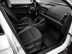 White Skoda Karoq 2022 in Vilnius, with an engine capacity of 1.50 L and mileage of 152 thousand km for 17990 €, photo 21 on AUTOMOTO.COM.LV
