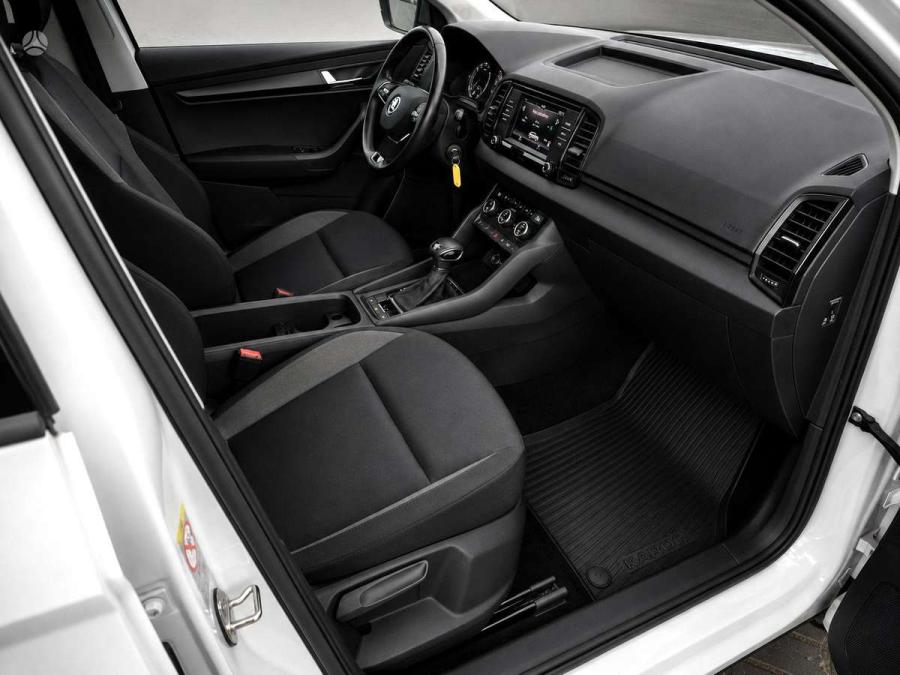 White Skoda Karoq 2022 in Vilnius, with an engine capacity of 1.50 L and mileage of 152 thousand km for 17990 €, photo 21 on AUTOMOTO.COM.LV