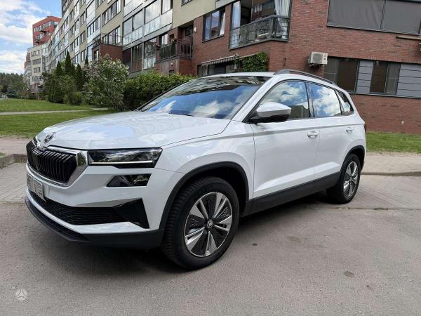 Balts Skoda Karoq 2022 Viļņa, ar dzinēja tilpumu 1.97 L un nobraukumu 206 tūkst. km par 18400 €, foto 3 vietnē AUTOMOTO.COM.LV