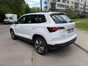 White Skoda Karoq 2022 in Vilnius, with an engine capacity of 1.97 L and mileage of 206 thousand km for 18400 €, photo 5 on AUTOMOTO.COM.LV