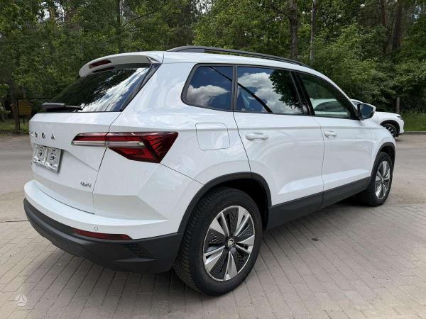 Balts Skoda Karoq 2022 Viļņa, ar dzinēja tilpumu 1.97 L un nobraukumu 206 tūkst. km par 18400 €, foto 5 vietnē AUTOMOTO.COM.LV