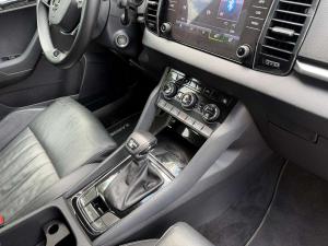 White Skoda Karoq 2022 in Vilnius, with an engine capacity of 1.97 L and mileage of 206 thousand km for 18400 €, photo 14 on AUTOMOTO.COM.LV