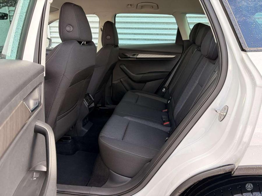 Balts Skoda Karoq 2022 Viļņa, ar dzinēja tilpumu 1.97 L un nobraukumu 183 tūkst. km par 16850 €, foto 8 vietnē AUTOMOTO.COM.LV