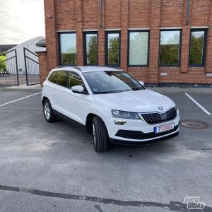 Белый Шкода Karoq 2022 в Каунас, объемом двигателя 2.00 л и пробегом 270 тыс. км за 12000 €, фото 4 на AUTOMOTO.COM.LV