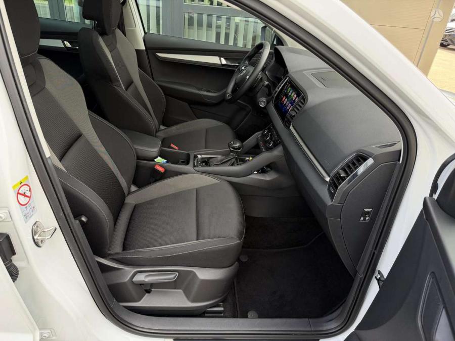 Balts Skoda Karoq 2022 Šauļi, ar dzinēja tilpumu 1.97 L un nobraukumu 124 tūkst. km par 21990 €, foto 20 vietnē AUTOMOTO.COM.LV