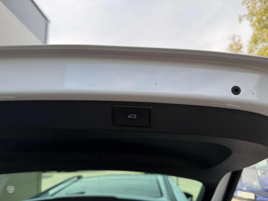Balts Skoda Karoq 2022 Šauļi, ar dzinēja tilpumu 1.97 L un nobraukumu 124 tūkst. km par 21990 €, foto 25 vietnē AUTOMOTO.COM.LV