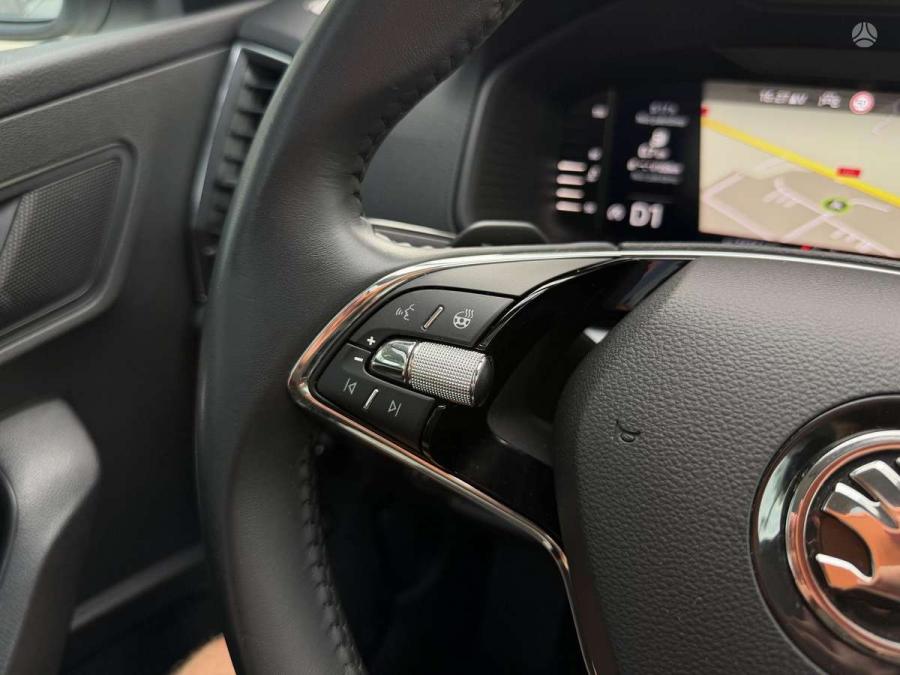 Balts Skoda Karoq 2022 Šauļi, ar dzinēja tilpumu 1.97 L un nobraukumu 124 tūkst. km par 21990 €, foto 31 vietnē AUTOMOTO.COM.LV