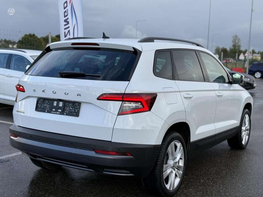 Белый Шкода Karoq 2022 в Вильнюс, объемом двигателя 1.50 л и пробегом 200 тыс. км за 16800 €, фото 9 на AUTOMOTO.COM.LV