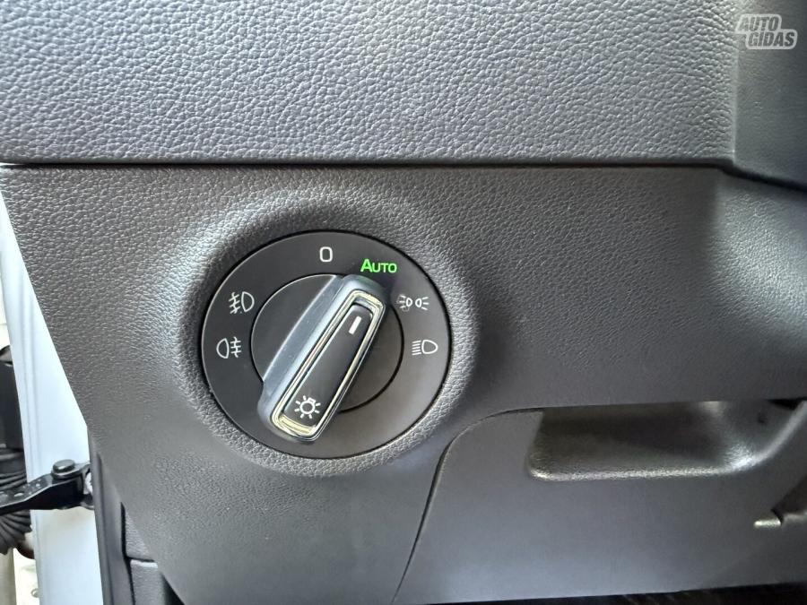 Balts Skoda Karoq 2022 Viļņa, ar dzinēja tilpumu 1.50 L un nobraukumu 200 tūkst. km par 16800 €, foto 29 vietnē AUTOMOTO.COM.LV